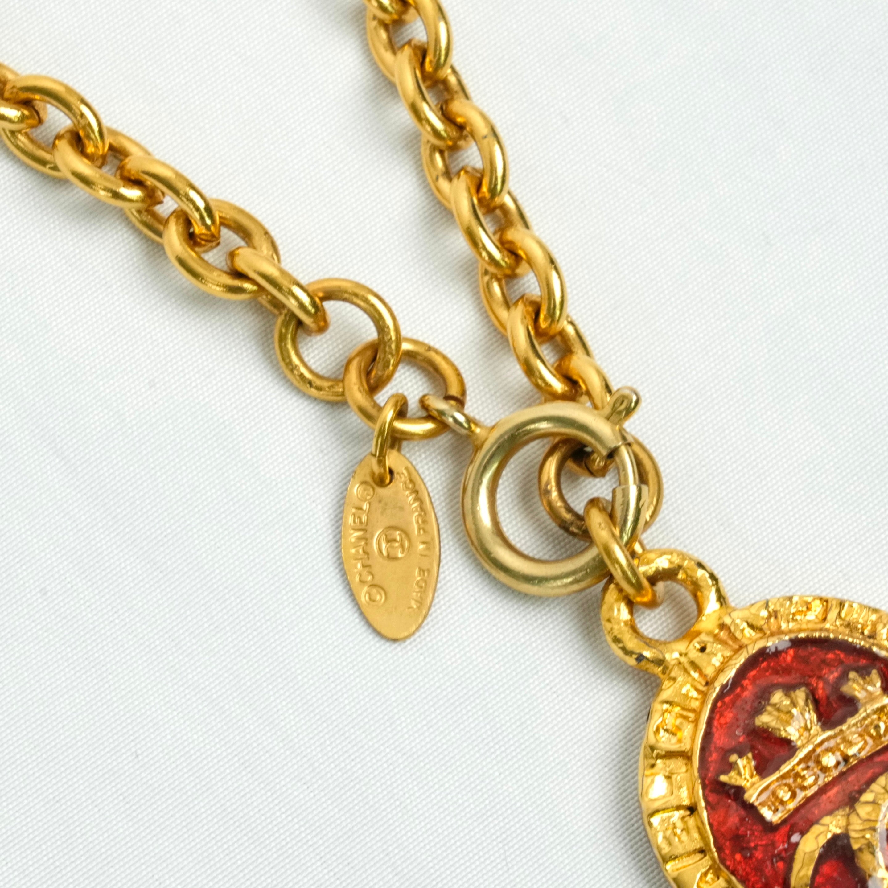 CHANEL Crown Coco Mark Necklace – Aime Vintage