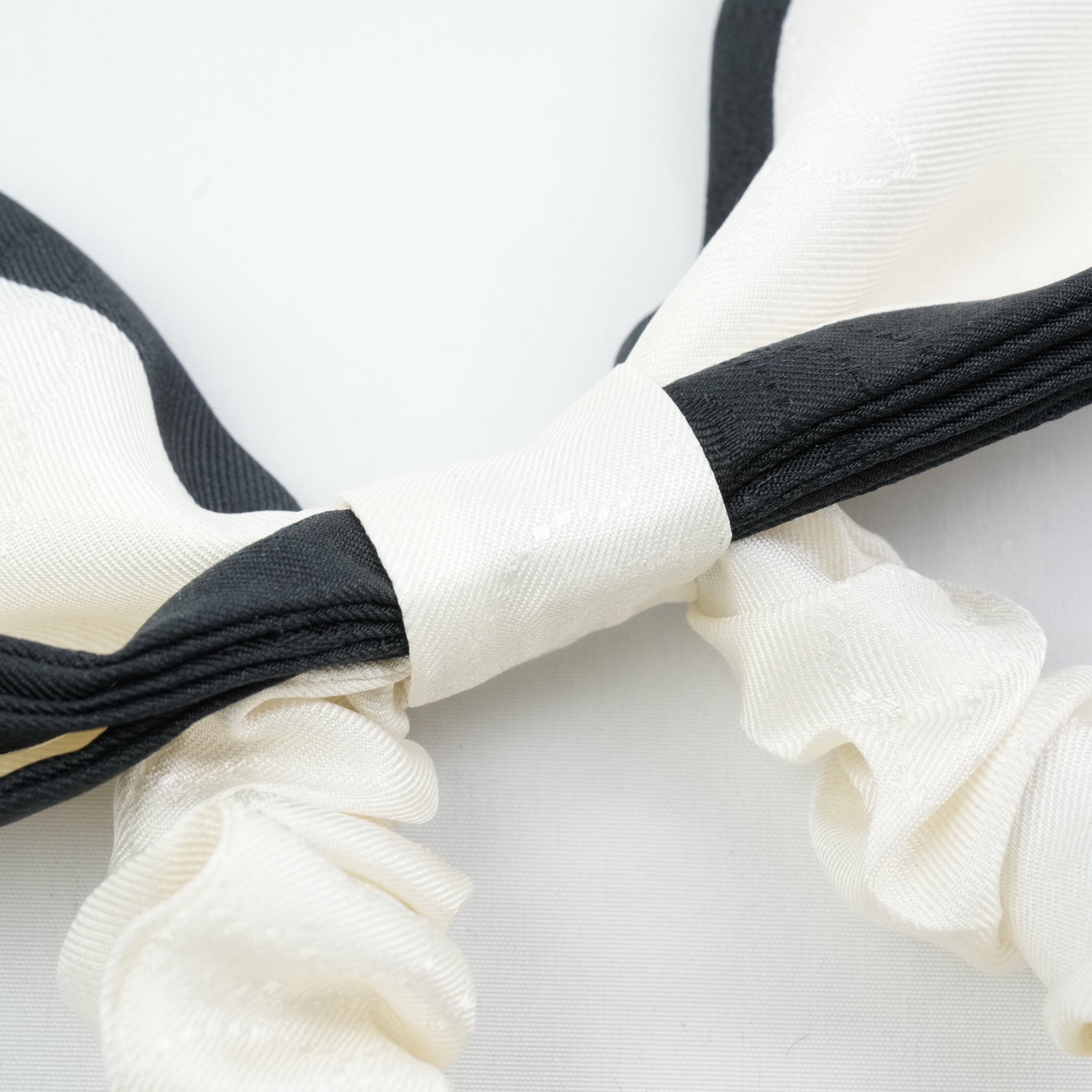 CHANEL Silk Ribbon Scrunchie – Aime Vintage