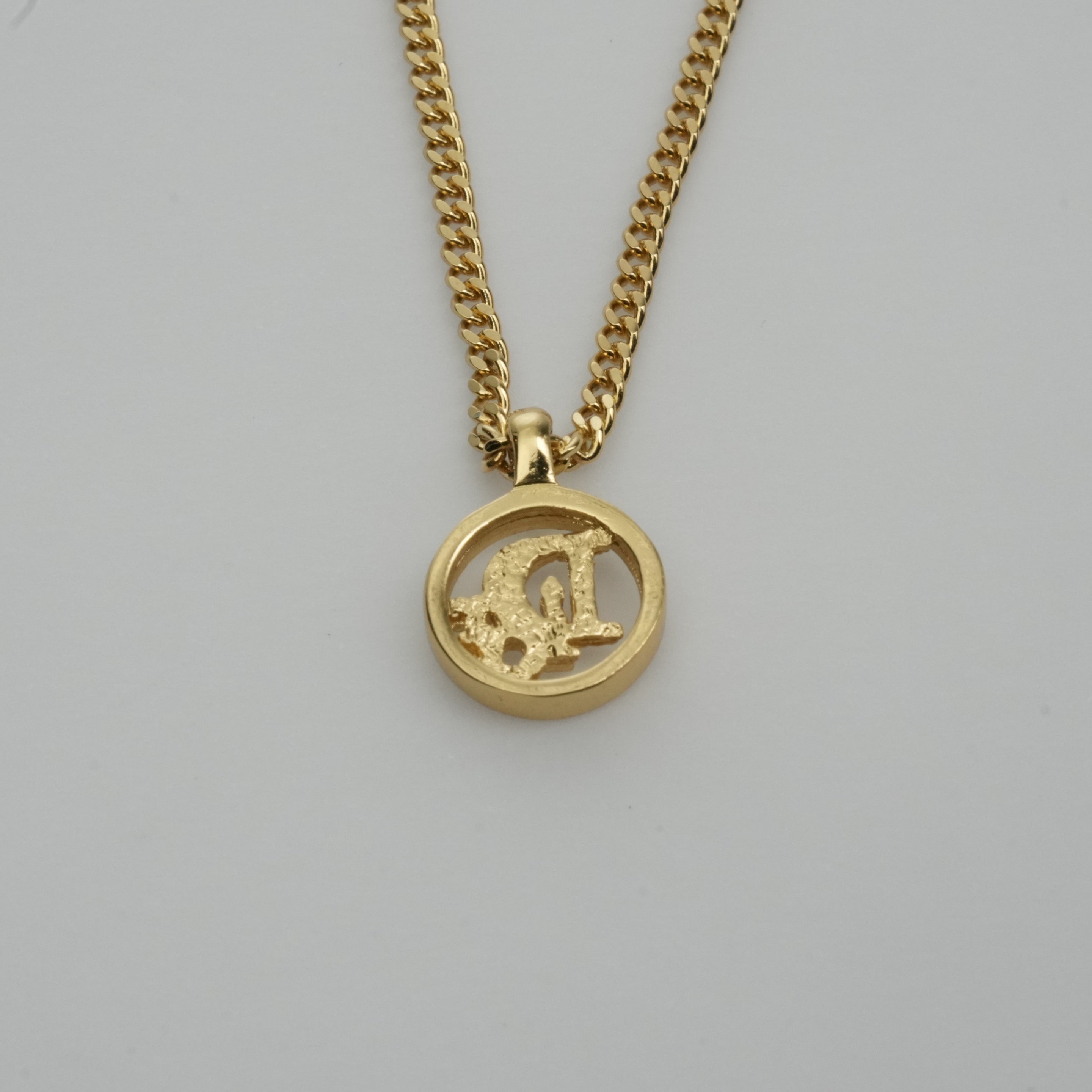 CHRISTIAN DIOR Logo Necklace Round Circle Pendant – Aime Vintage